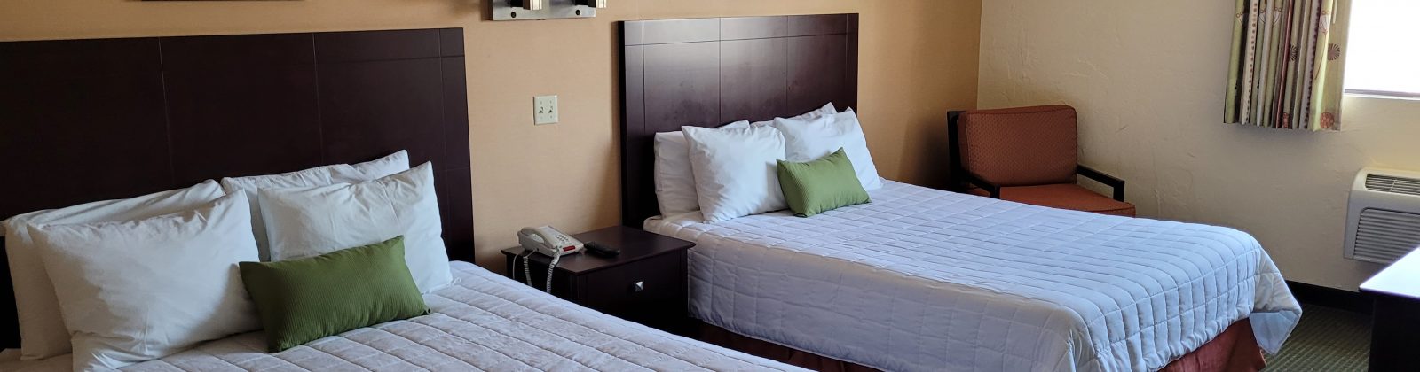 Rooms and Reservations